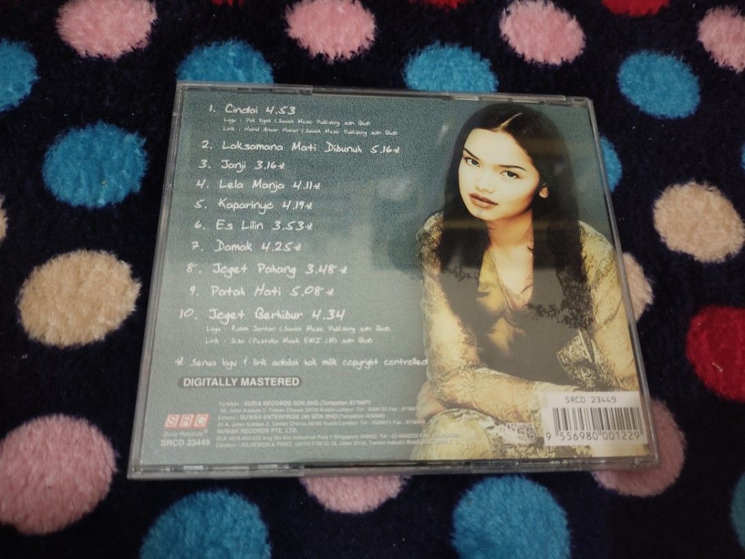 Siti Nurhaliza cindai, Hobbies & Toys, Music & Media, CDs & DVDs on Carousell