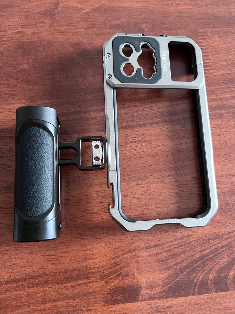 Smallrig iPhone 13 Pro Max Casing + Handle, Mobile Phones & Gadgets ...