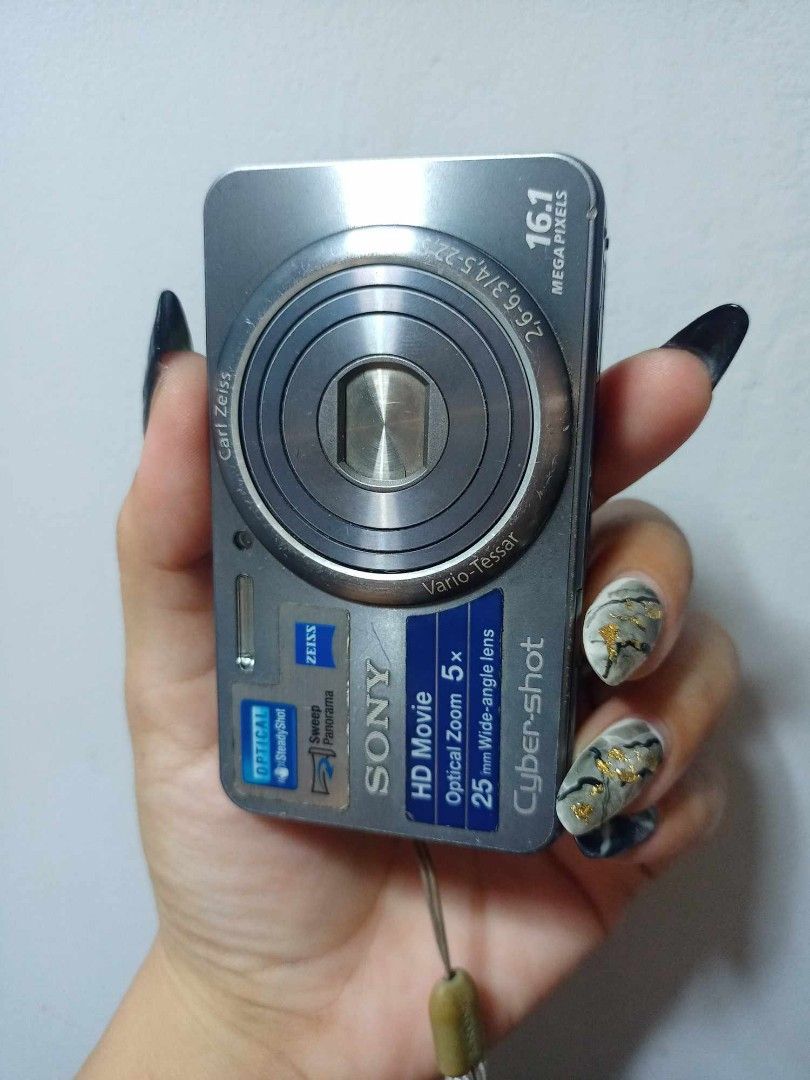 Sony cybershot dsc-w570, Photography, Cameras on Carousell