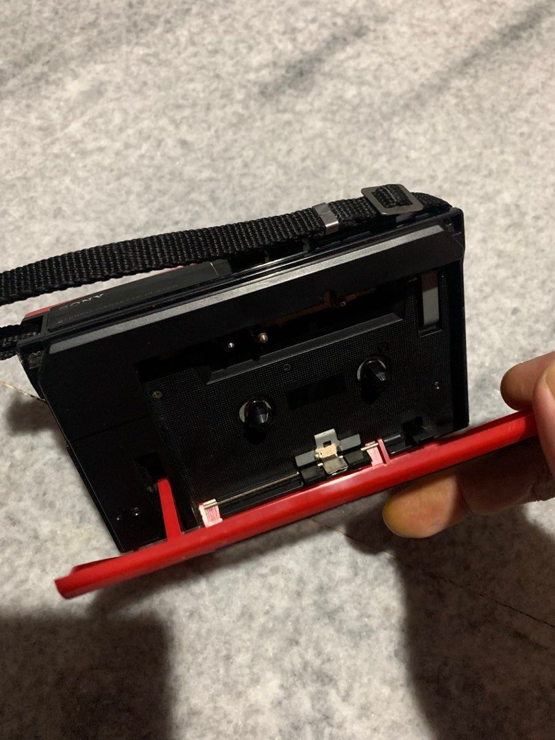 Sony walkman wm-22, Hobbies & Toys, Music & Media, CDs & DVDs on Carousell