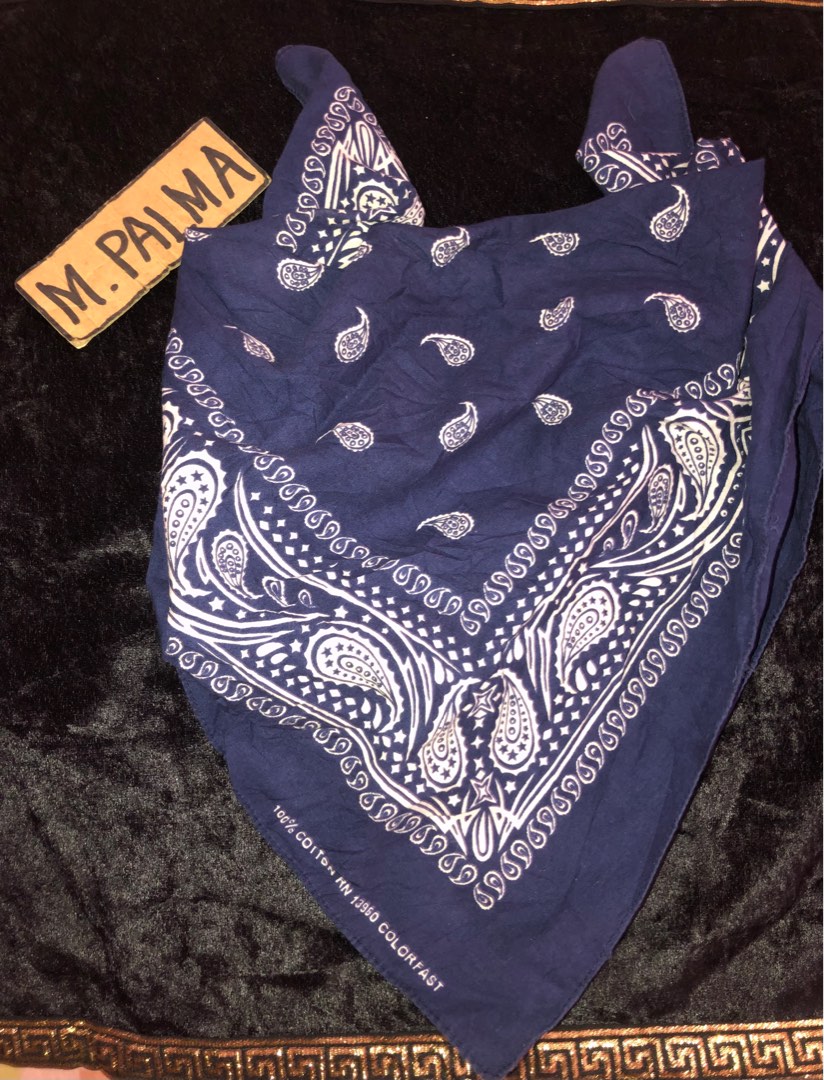 Tear drop crips navyblue scarf, Men's Fashion, Watches & Accessories ...