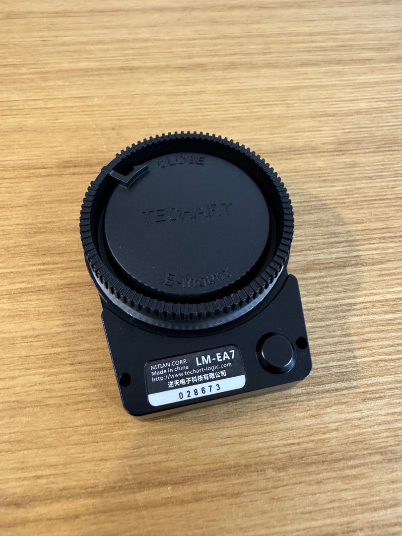 Techart LM-EA7, Photography, Cameras on Carousell