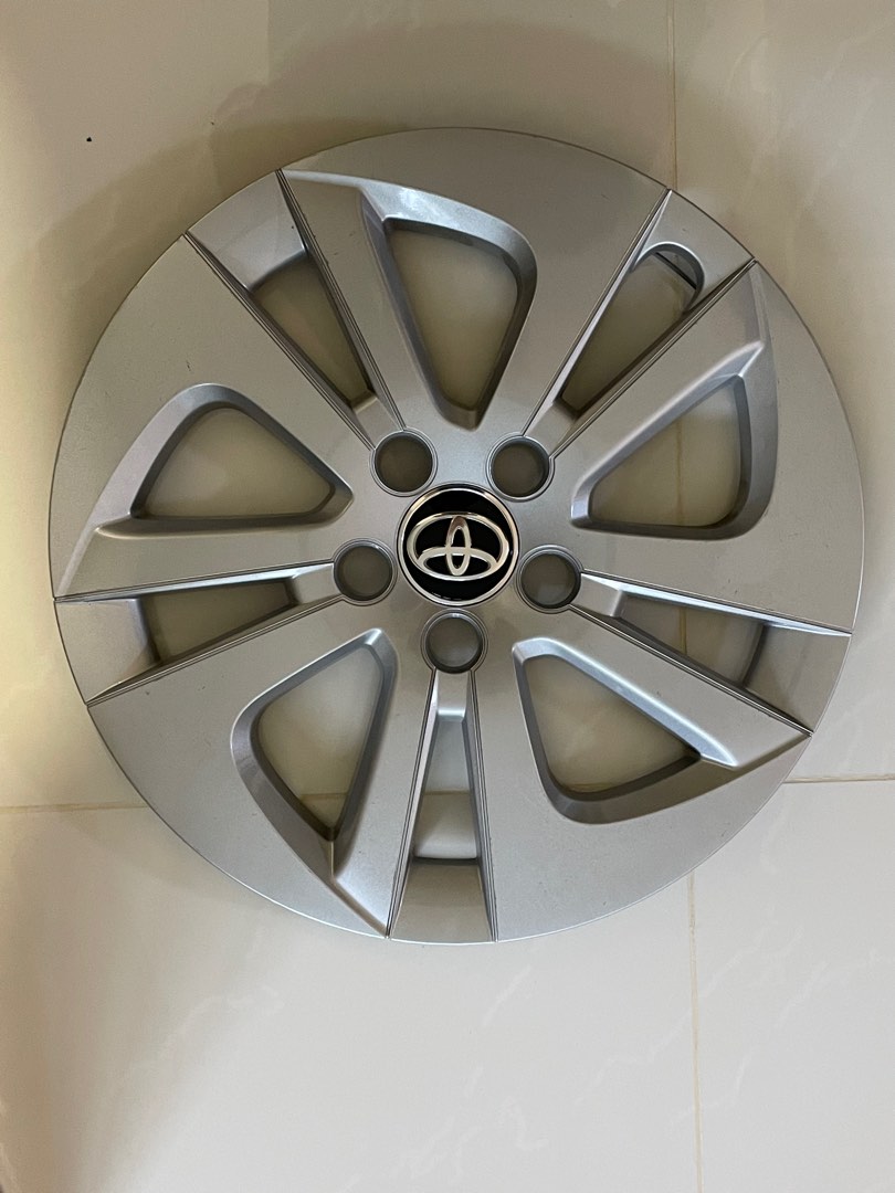Toyota Prius Rim Cover, Car Accessories, Tyres & Rims on Carousell