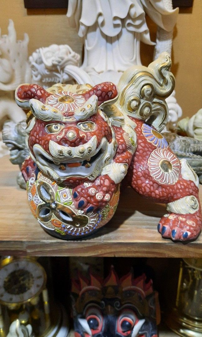 Vintage mid size Kutani foo dog, Hobbies & Toys, Memorabilia ...
