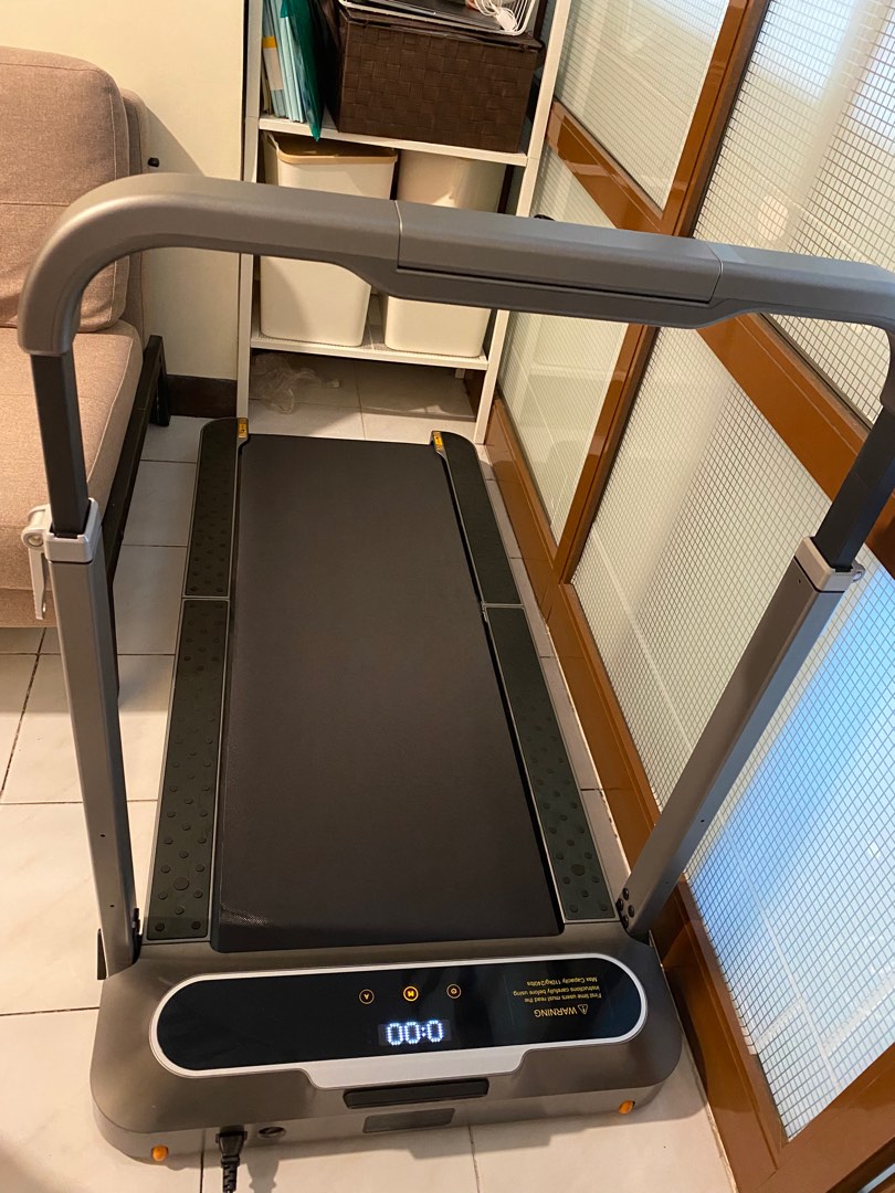 R2 Xiaomi Walking Pad/Treadmill Foldable 2in1, Sports Equipment ...