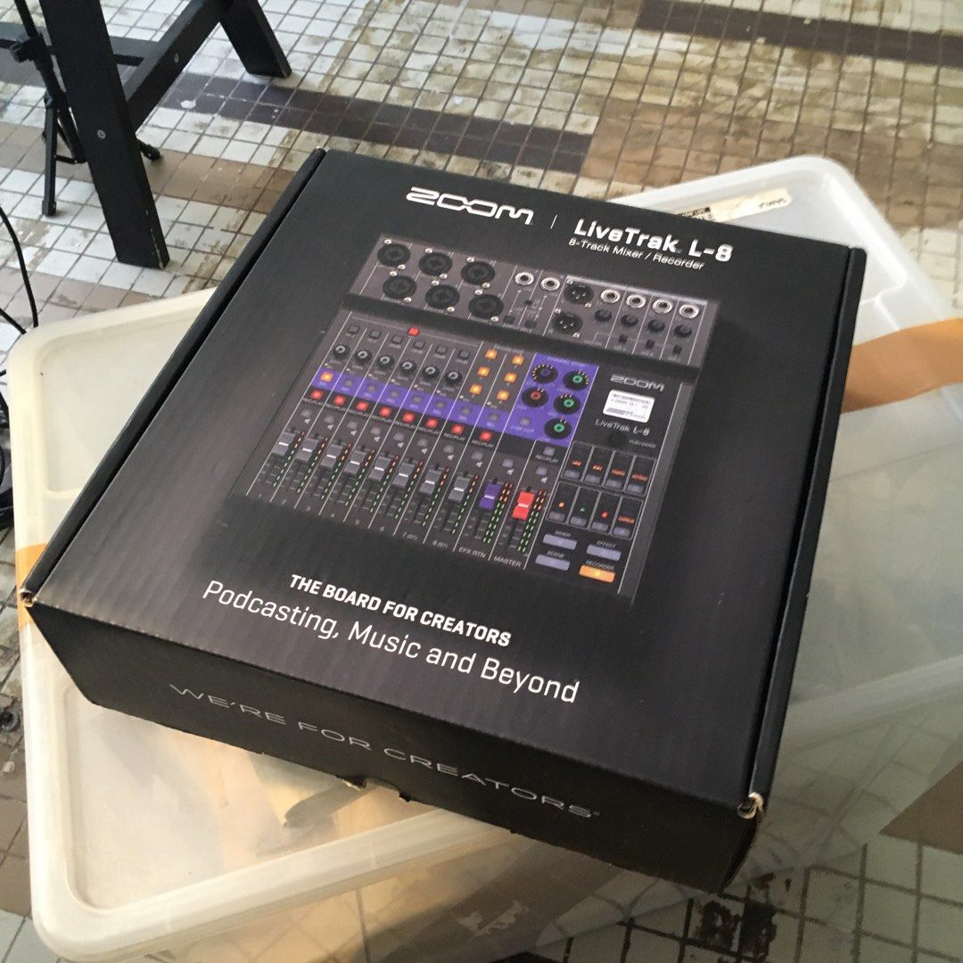 Zoom Livetrak L8 Sound / Audio Mixer / Multitrack Recorder, Audio ...