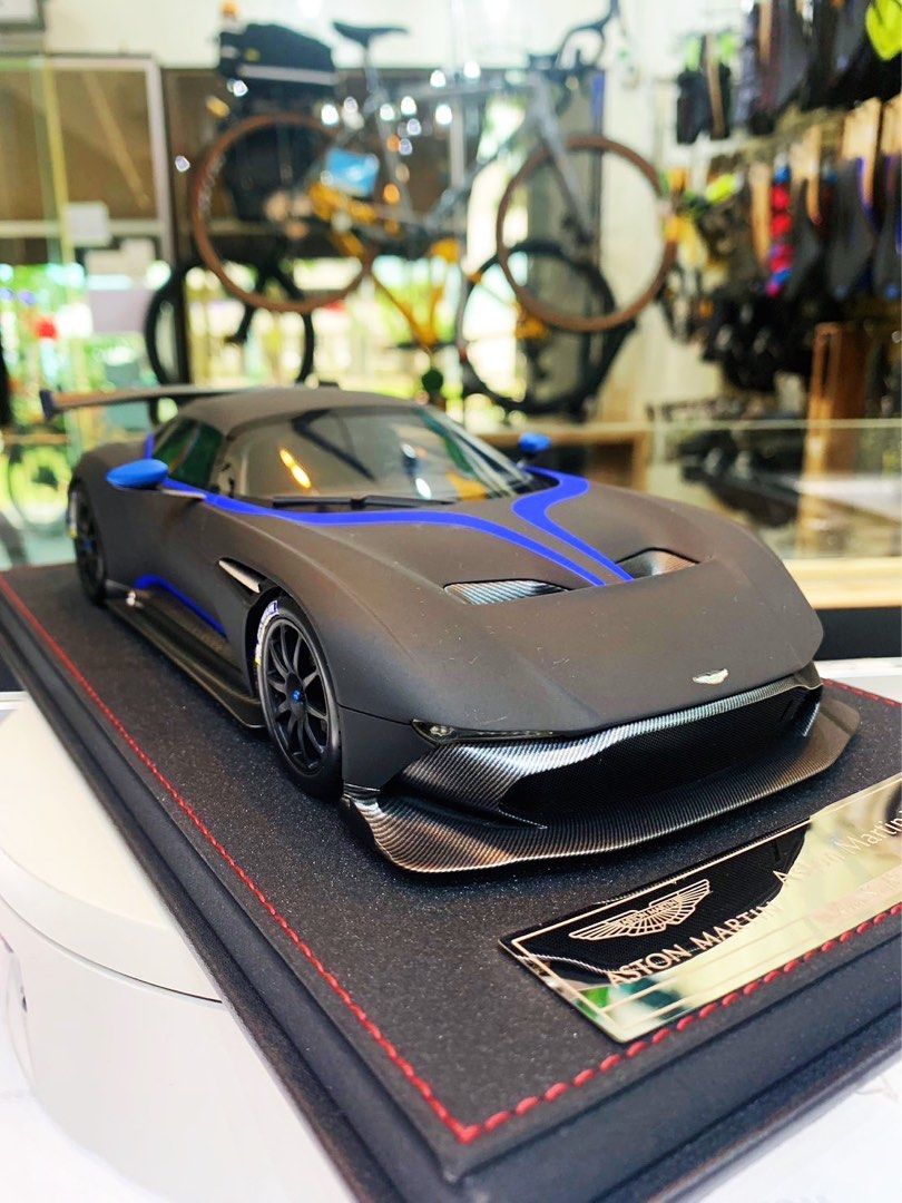 1/18 Avanstyle Aston Martin Vulcan Matte Black, Hobbies & Toys, Toys ...
