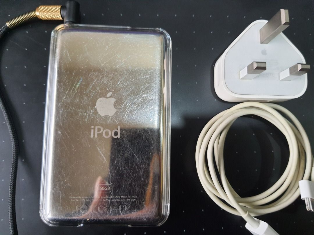 160GB Apple iPod Classic 7th Generation A1238 MP3 MP4 like Sony Walkman ...