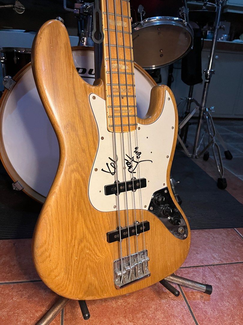 90s Fender Jazz Bass 75 Reissue Made in Japan, Hobbies & Toys, Music ...