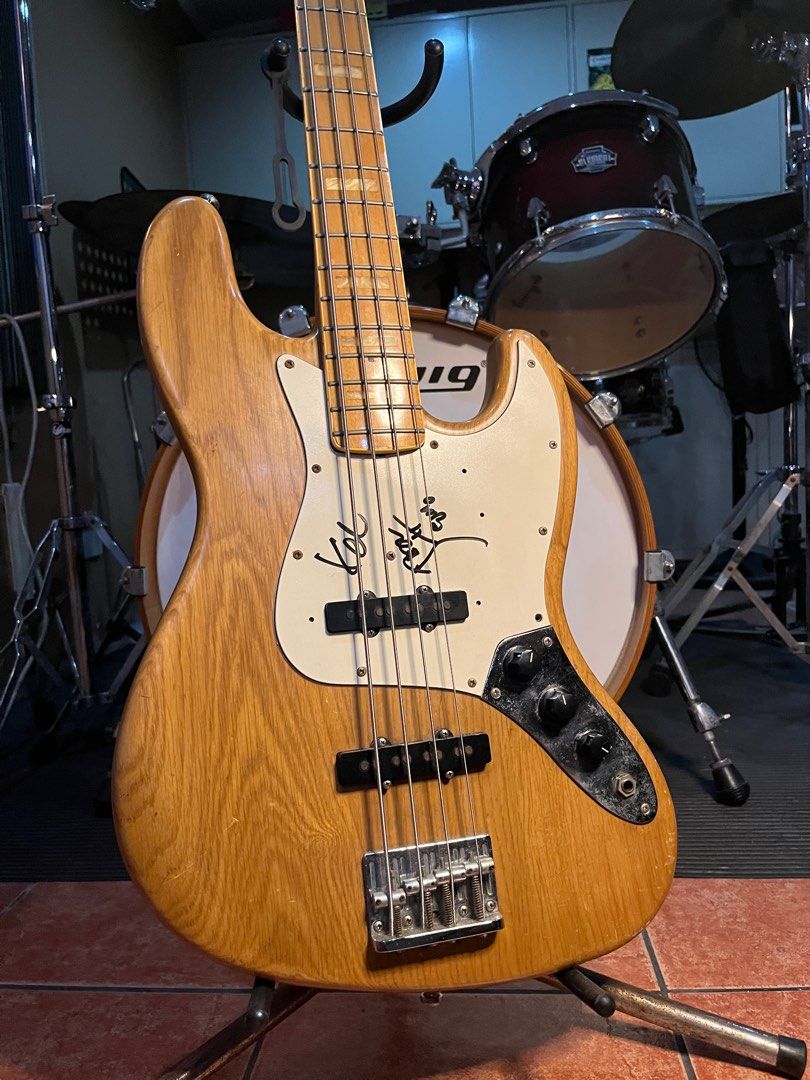 90s Fender Jazz Bass 75 Reissue Made in Japan, Hobbies & Toys, Music ...