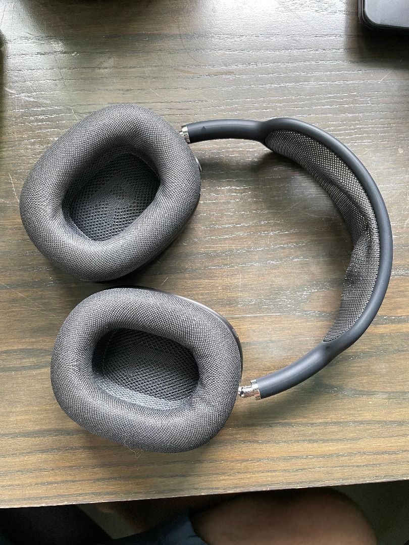 Apple Airpod Max (space grey), Audio, Headphones & Headsets on Carousell