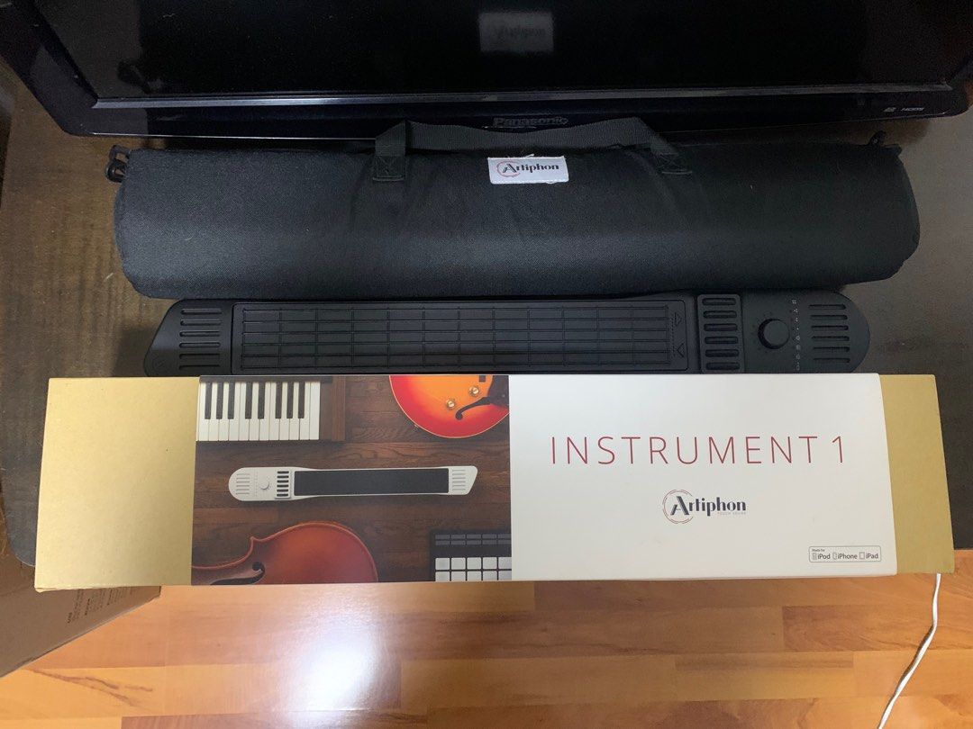 Artiphon Instrument 1 (One) with carrying case and box, Hobbies & Toys ...