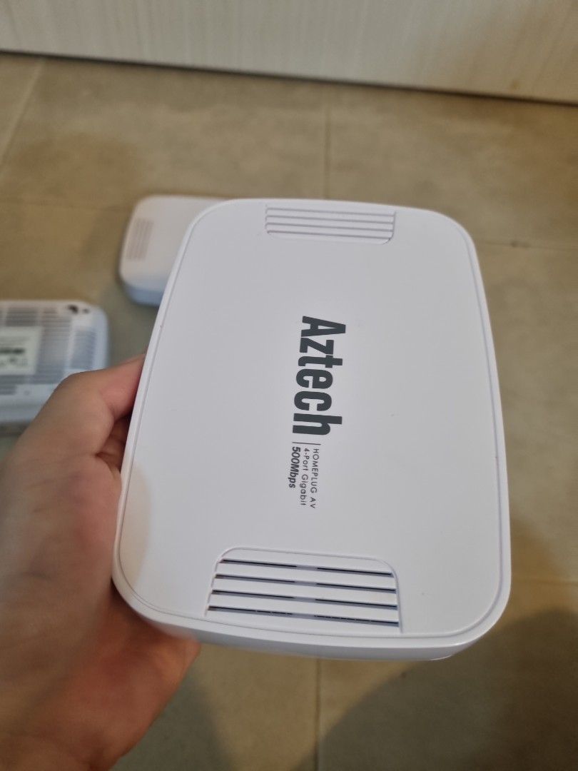 Aztech HL125G 500Mbps 4-port Switch x 3 units, TV & Home Appliances ...