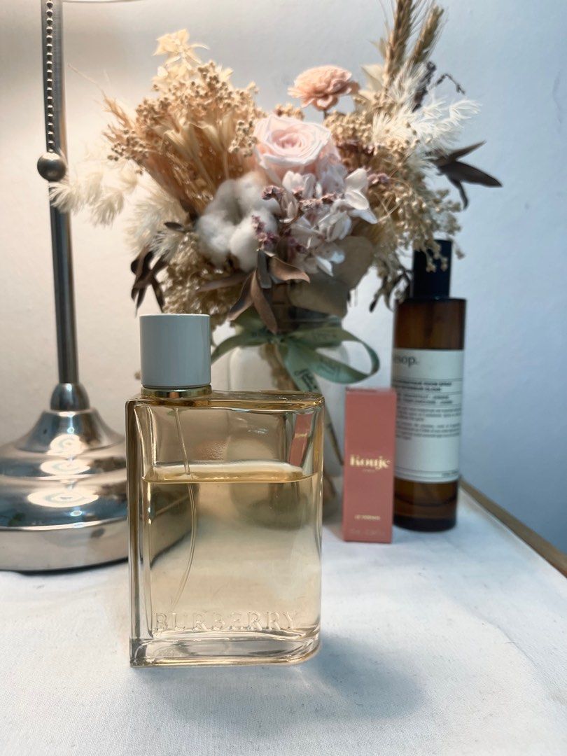 Burberry Perfume 100ml - Her London Dream Eau de Parfum, Beauty & Personal Care, Fragrance ...