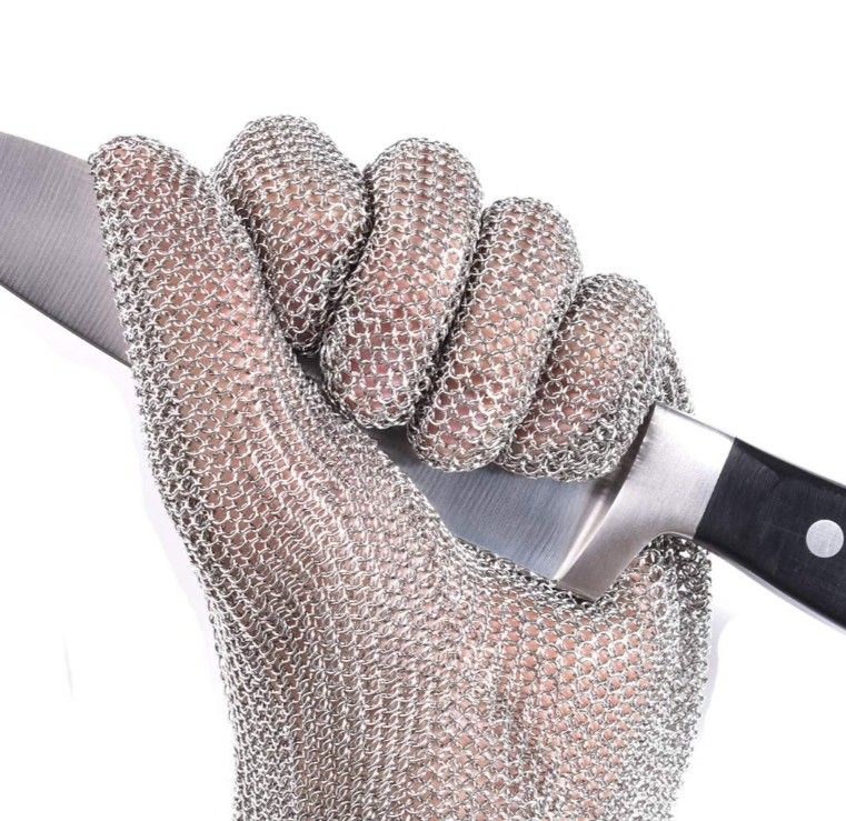 [New] Chainmail Sharkproof Glove, Men's Fashion, Watches & Accessories ...