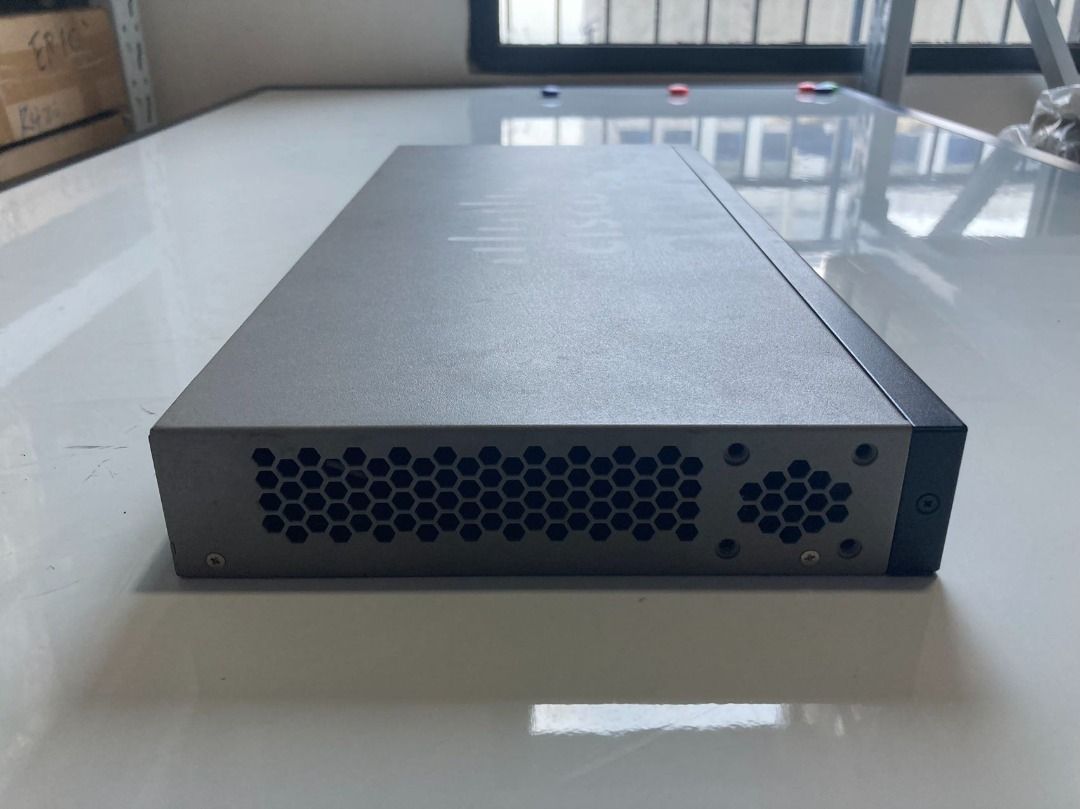 Cisco SG200-28-K9-CN 24Ports, Computers & Tech, Office & Business ...