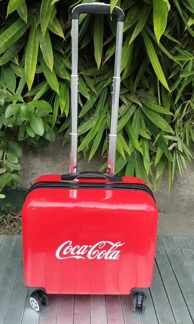 Coca-Cola luggage trolley bag 4 wheels collectibles, Hobbies & Toys ...