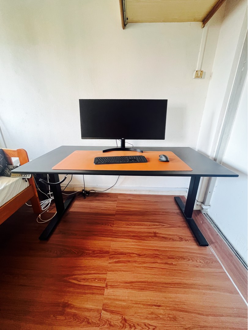 Omnidesk Zero Electric Computer Table, Furniture & Home Living ...