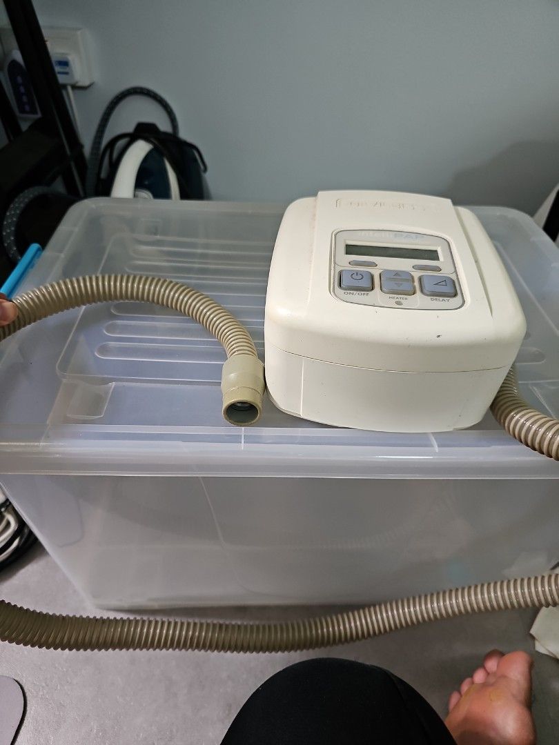 Devilbiss auto adjust cpap machine, Health & Nutrition, Assistive ...