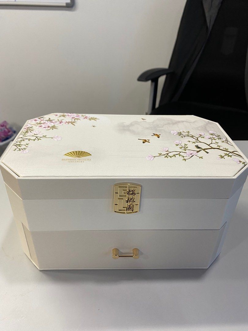 Drawer type Mooncake box, Women's Fashion, Jewelry & Organisers ...