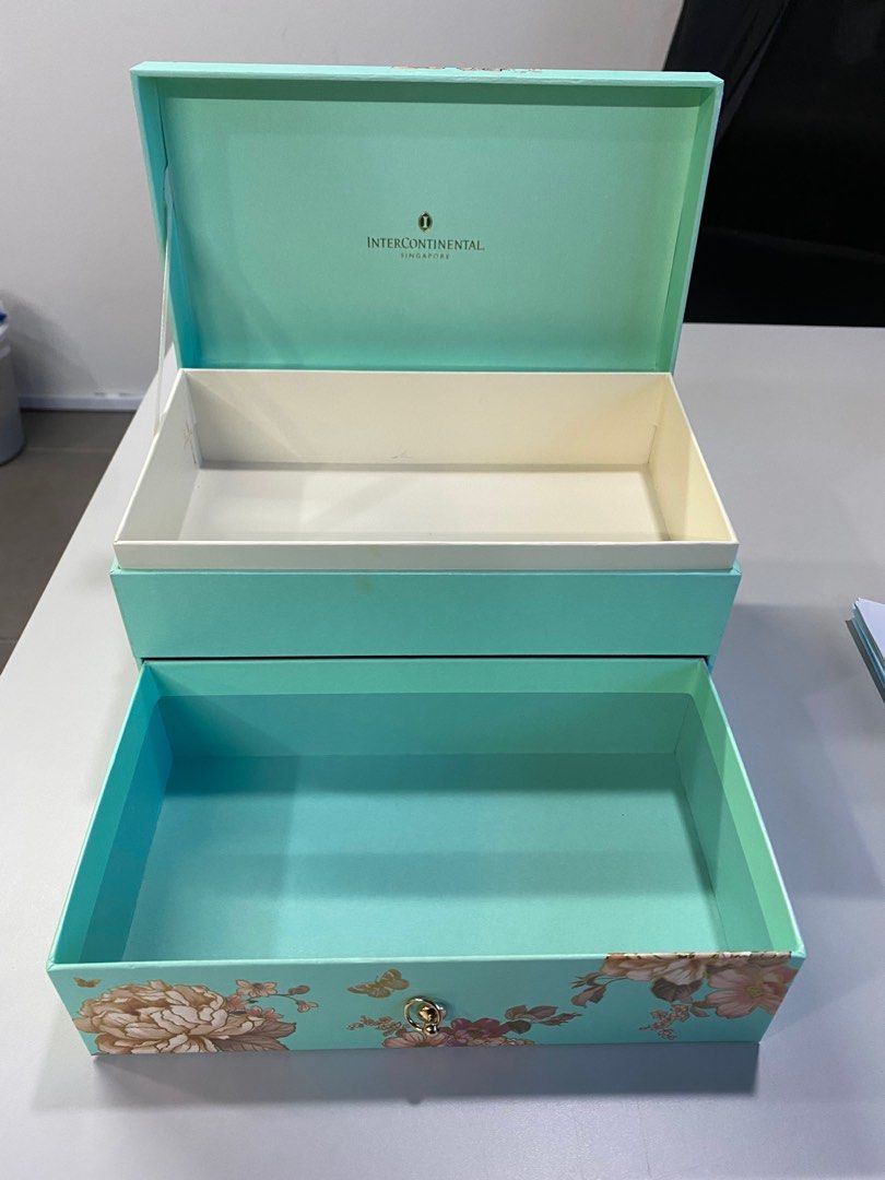 Drawer type Mooncake box, Women's Fashion, Jewelry & Organisers ...