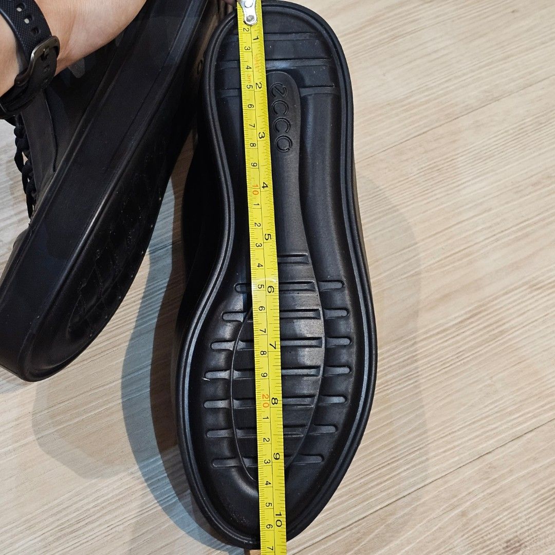 ECCO SHOES (black), Luxury, Sneakers & Footwear on Carousell