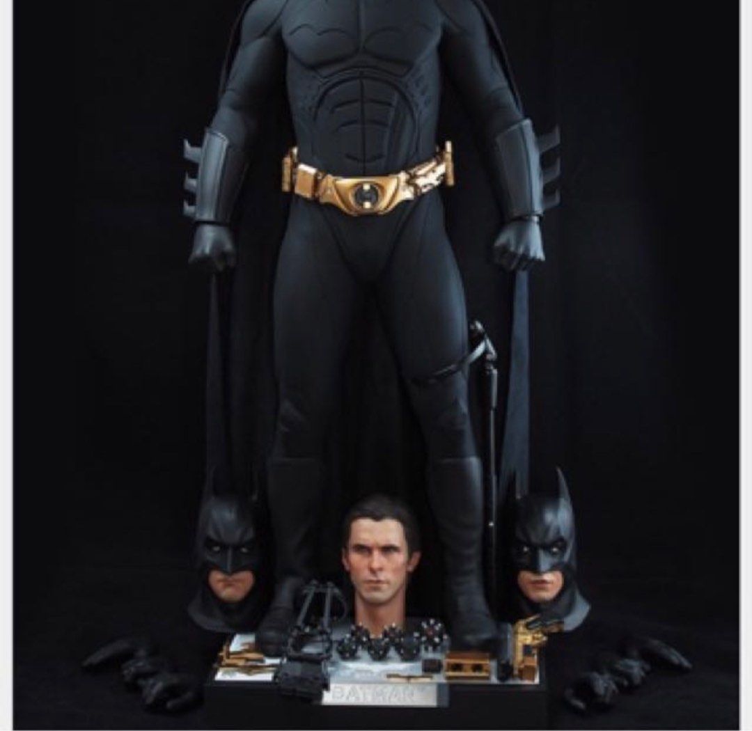 Enterbay The Dark Knight: Batman HD Masterpiece 1:4 Scale Collectible ...