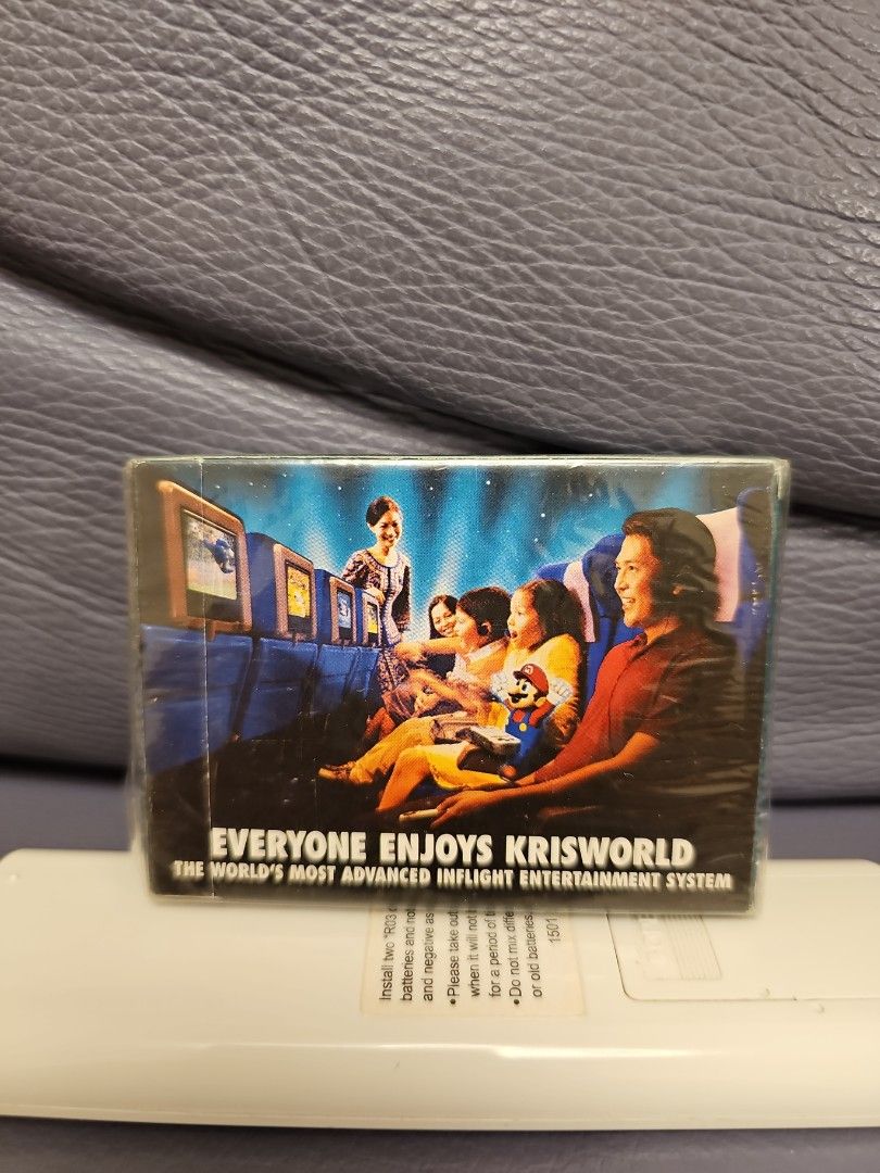 Everyone Enjoys Krisworld ~ Singapore Airlines ~ Playing Cards, 興趣及遊戲, 收藏品及紀念品, 古董收藏 - Carousell