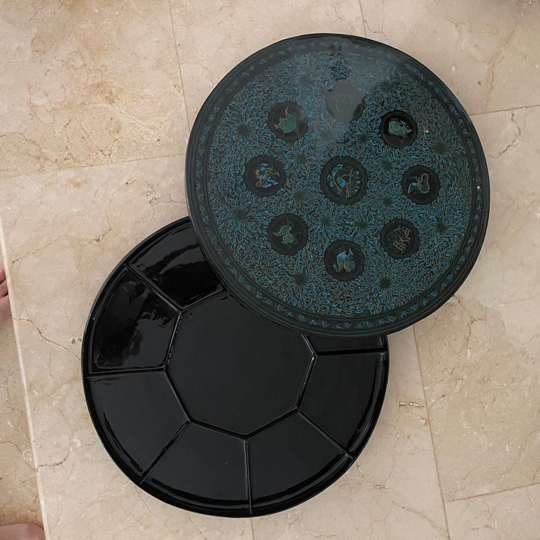 Food display plate, Furniture & Home Living, Kitchenware & Tableware ...