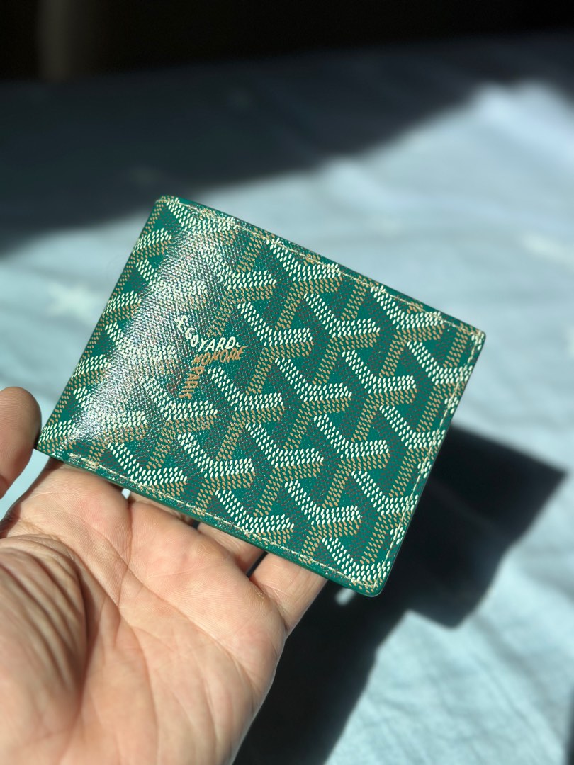 Goyard wallet (green color), 名牌, 手袋及銀包 - Carousell