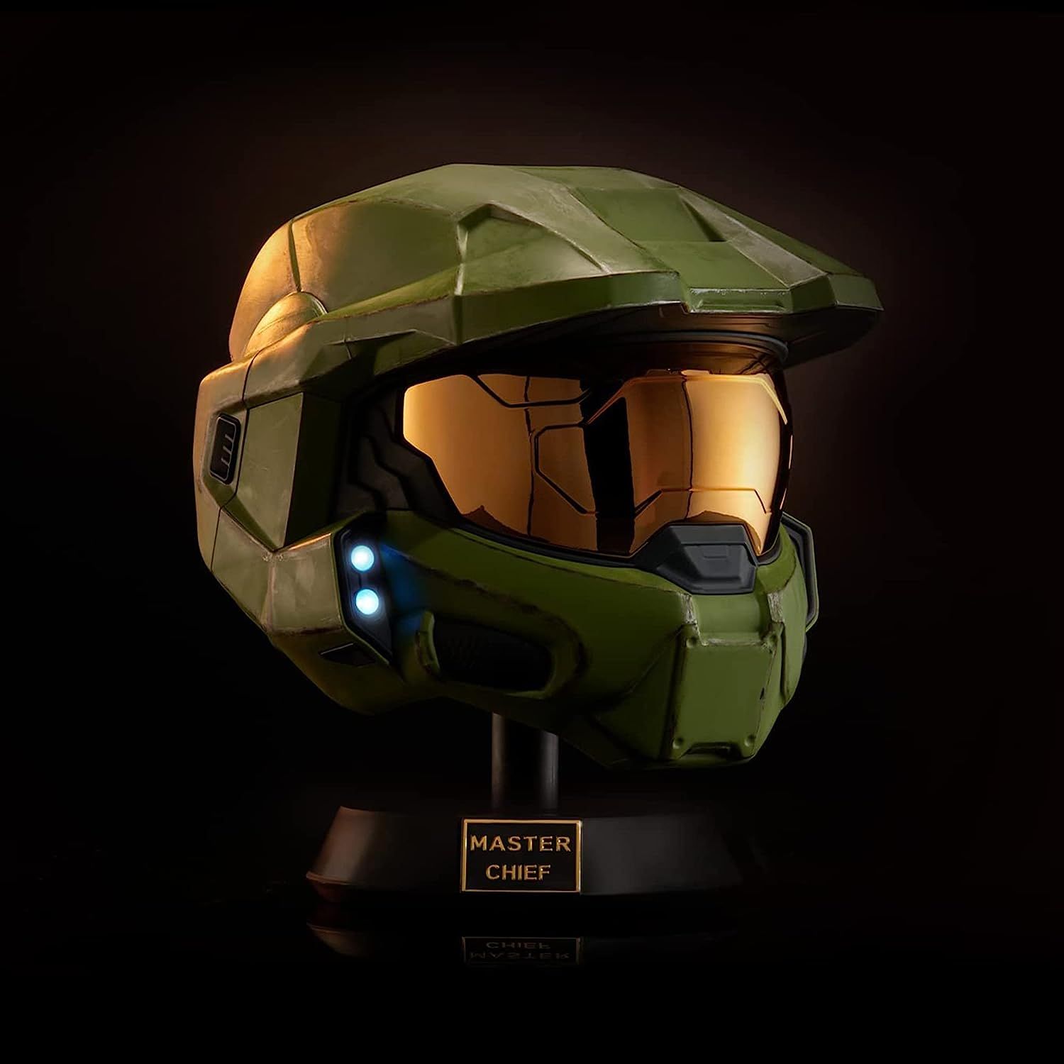 HALO Master Chief Deluxe Helmet with Stand - LED Lights on Each Side ...