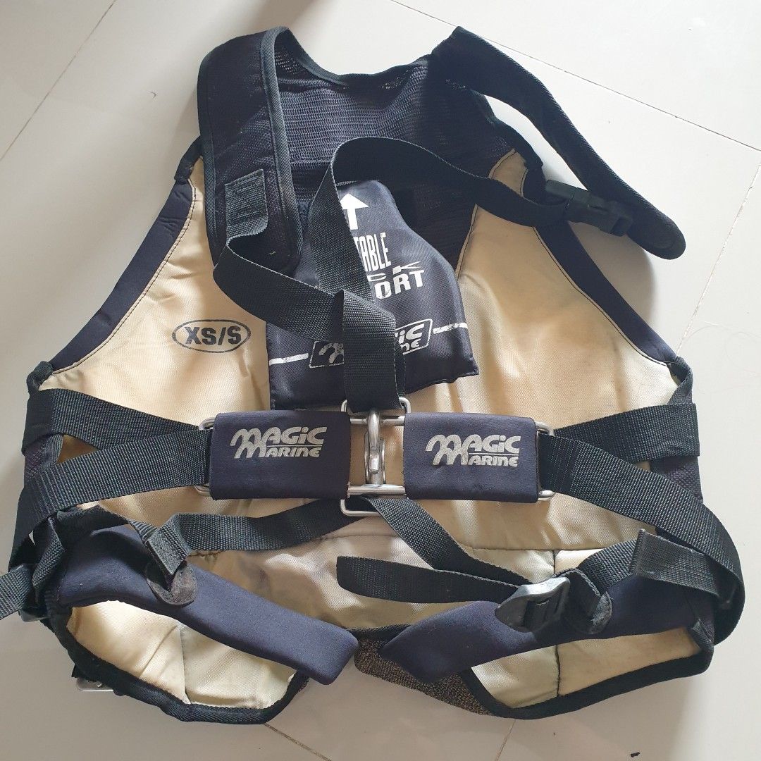 Harness pelaut magic marine, Olah Raga, Baju Olahraga di Carousell