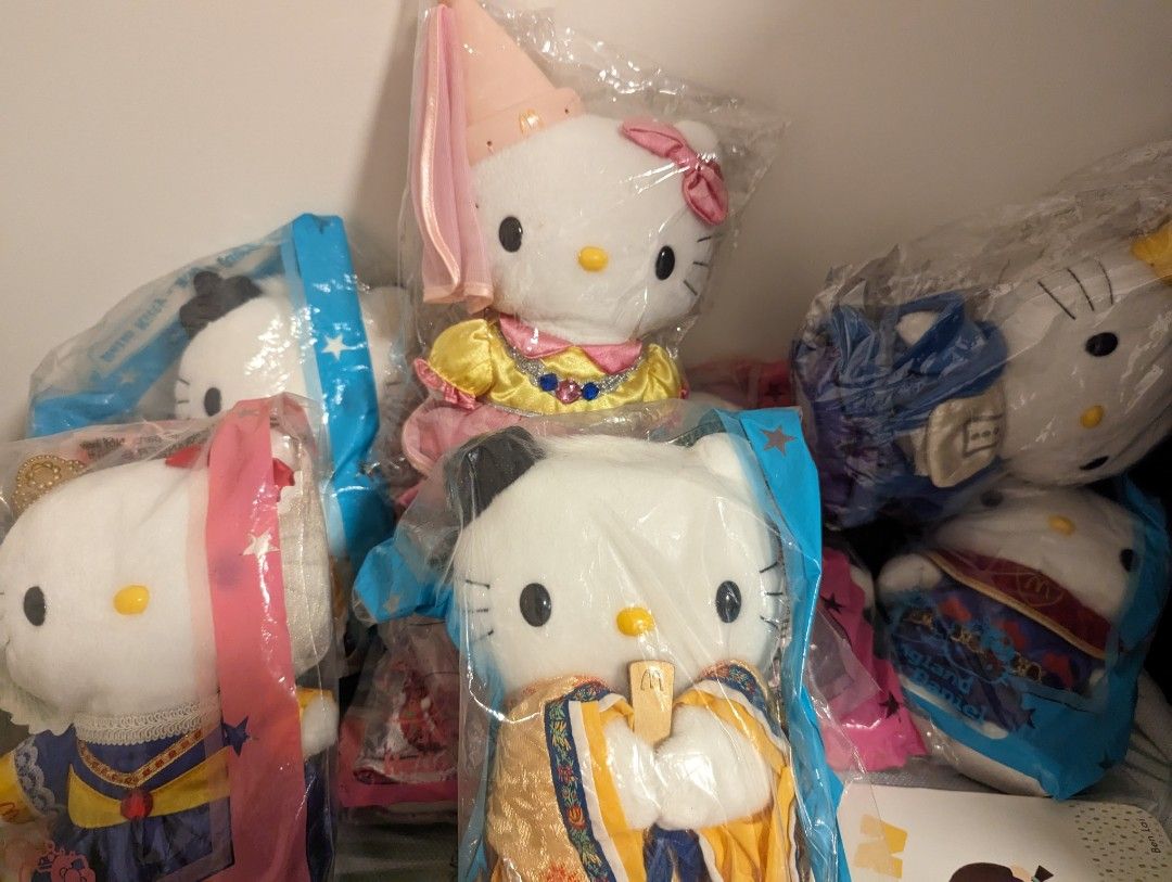 Hello Kitty, Hobbies & Toys, Toys & Games on Carousell
