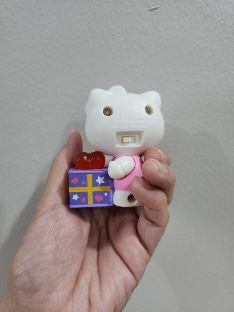Hello Kitty heart box happy meal toy, Hobbies & Toys, Toys & Games on ...