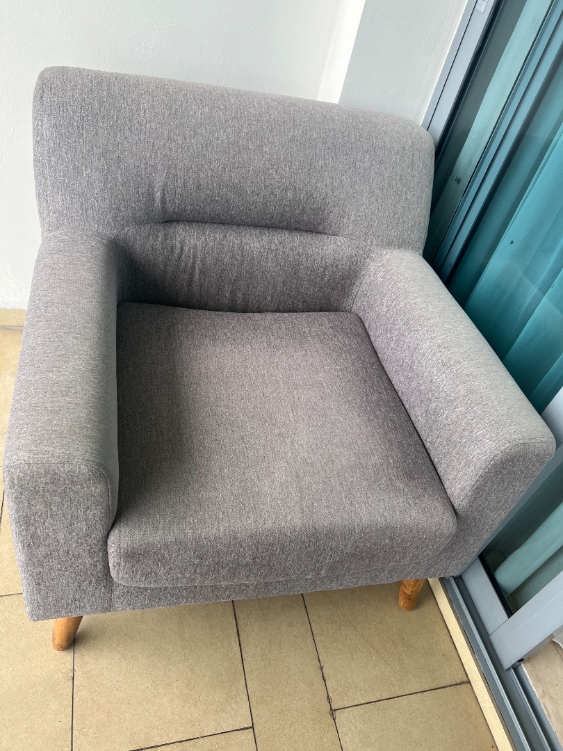 HipVan Arm Chairs, Furniture & Home Living, Furniture, Chairs on Carousell