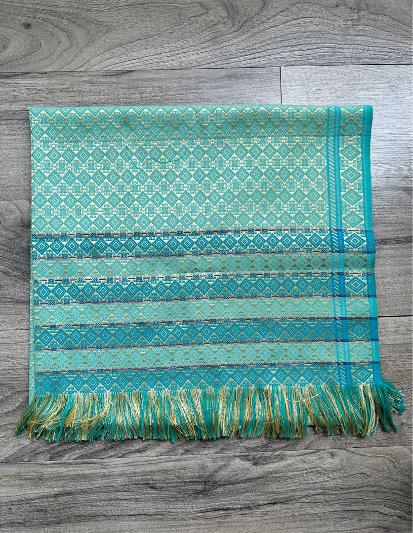 Jual Bahan Songket Selendang, Fesyen Wanita, Pakaian Wanita, Lainnya di Carousell