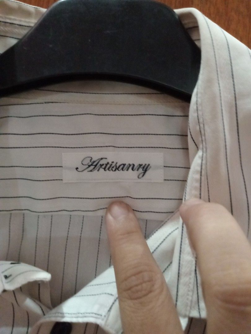 Kemeja kerja formal garis pria - Artisanry, Fesyen Pria, Pakaian , Atasan di Carousell