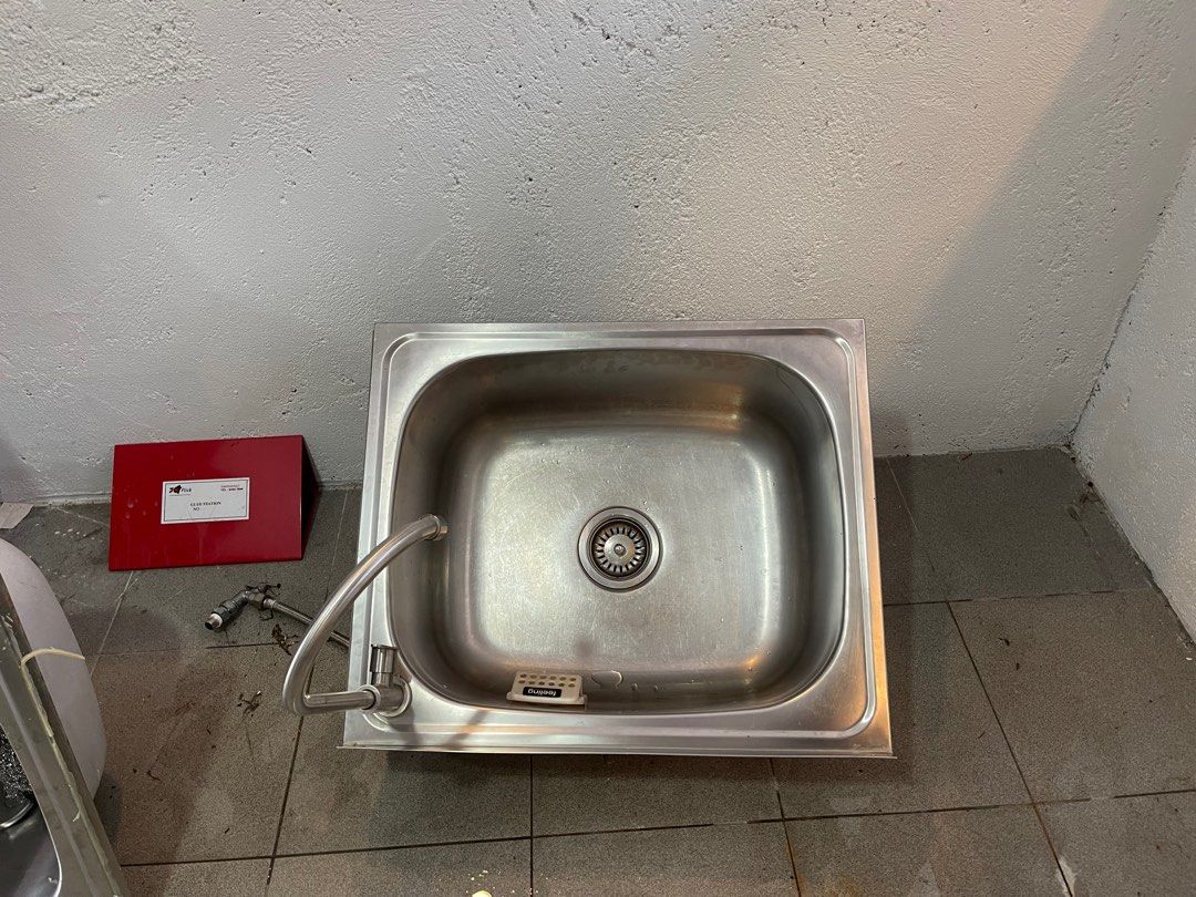 Kitchen Sink, with Tab, Furniture & Home Living, Kitchenware ...