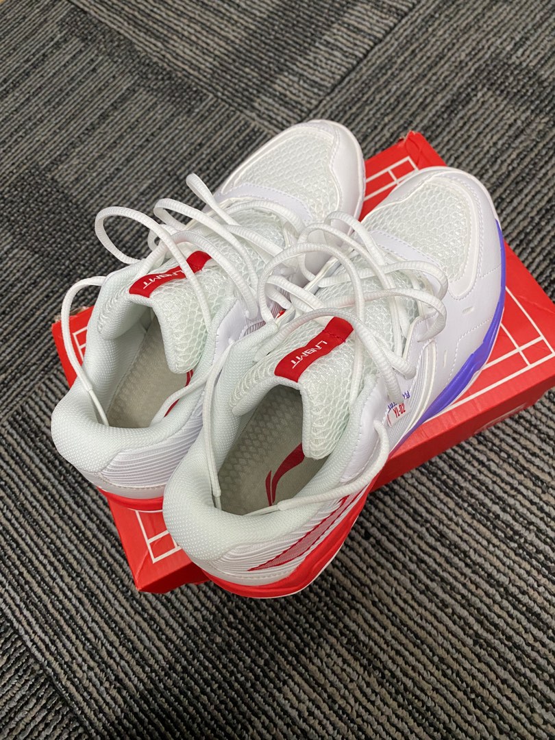 Li Ning Sound Wave 2, Sports Equipment, Sports & Games, Racket & Ball ...