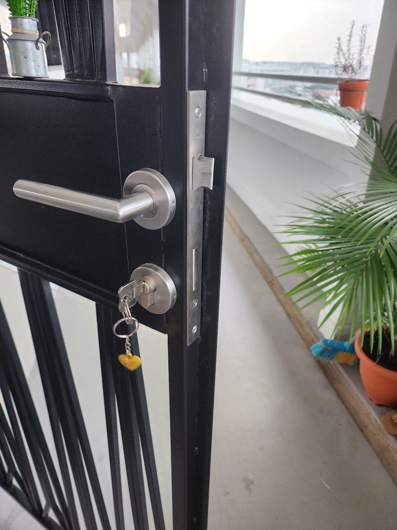 Locksmith letterbox, Home Services, Home Repairs, Locksmith Services on ...