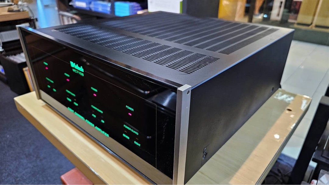 McIntosh MC7108 8-channel Power Amplifier, Audio, Other Audio Equipment ...