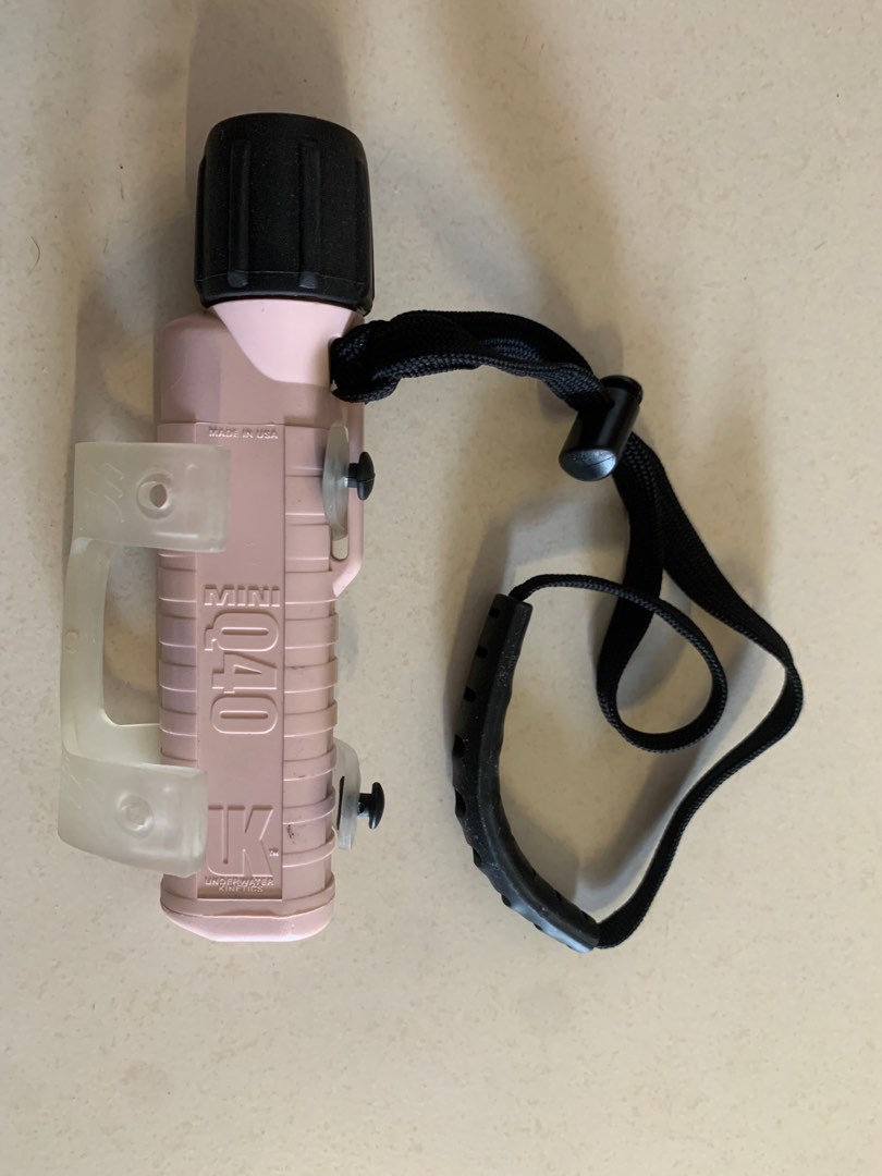 Mini Q40 Dive Torch Light Pink, Sports Equipment, Sports & Games, Water ...