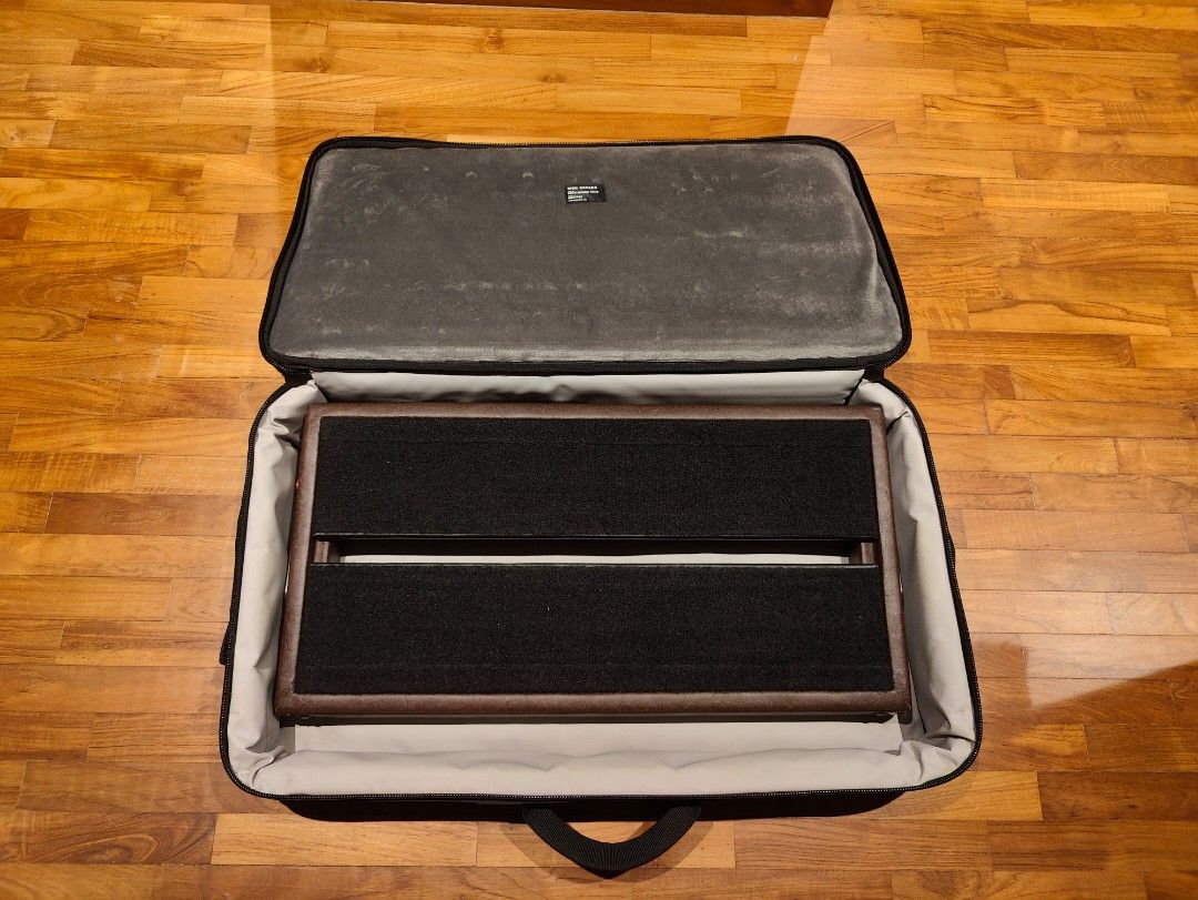 MONO M80 PB2 Classic Tour Pedalboard Case + Board, Hobbies & Toys ...