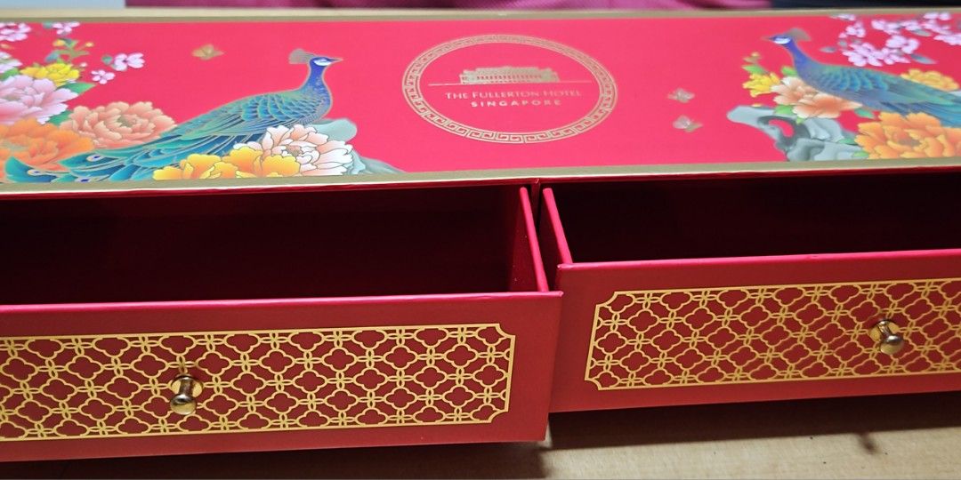Mooncake box from Fullerton hotel, Hobbies & Toys, Stationery & Craft ...