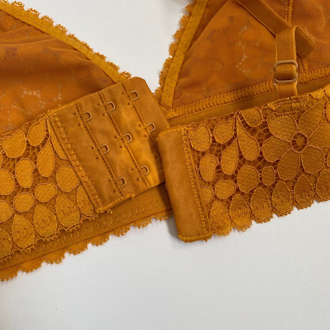 Mustard Lingerie Set, Women's Fashion, Undergarments & Loungewear on Carousell
