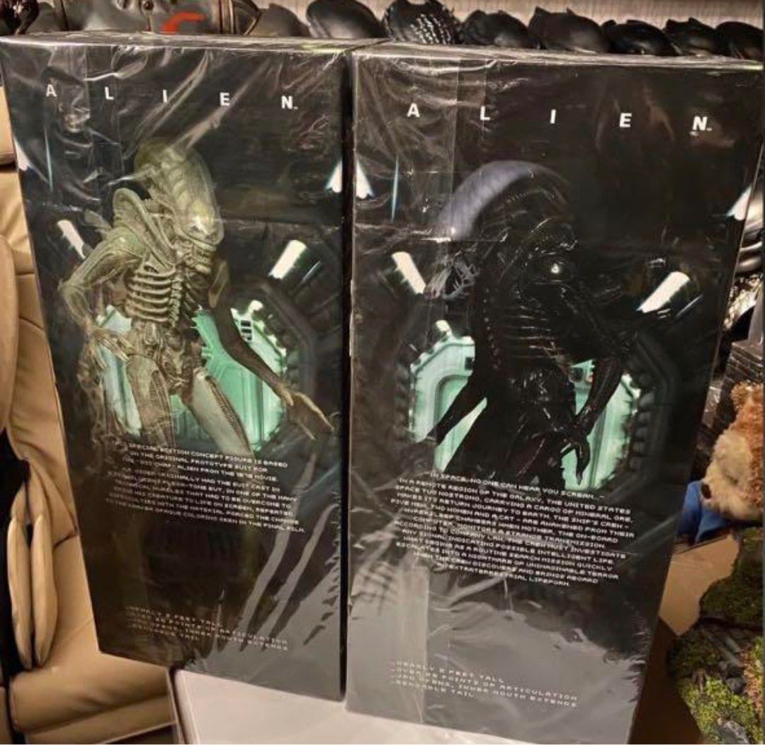 NECA 1/4 scale alien Xenomorph set of 2, Hobbies & Toys, Toys & Games ...