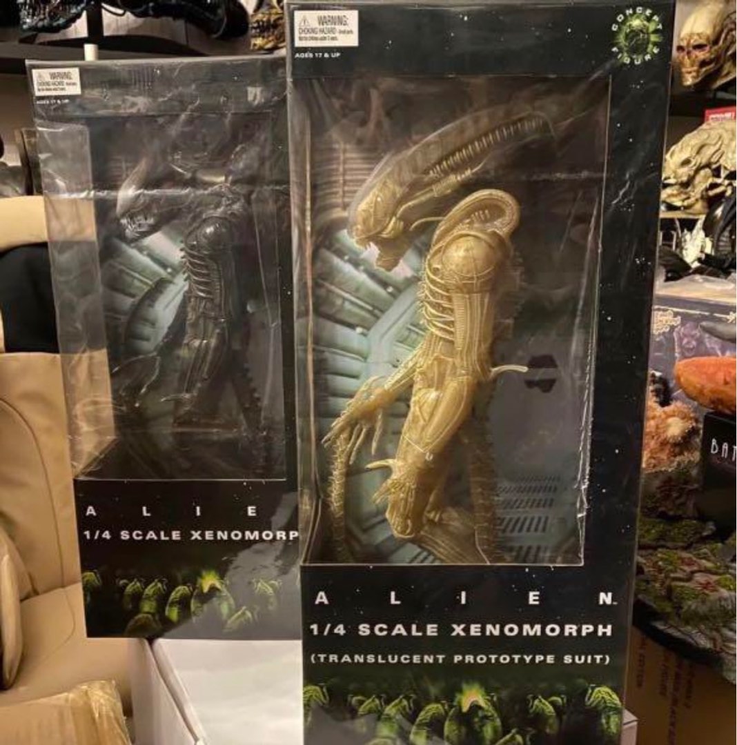 NECA 1/4 scale alien Xenomorph set of 2, Hobbies & Toys, Toys & Games ...