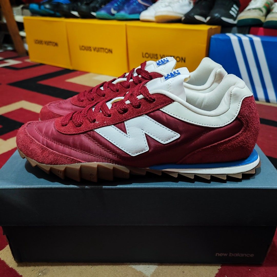 NEW BALANCE (NB) RC 30, Fesyen Pria, Sepatu , Sneakers di Carousell