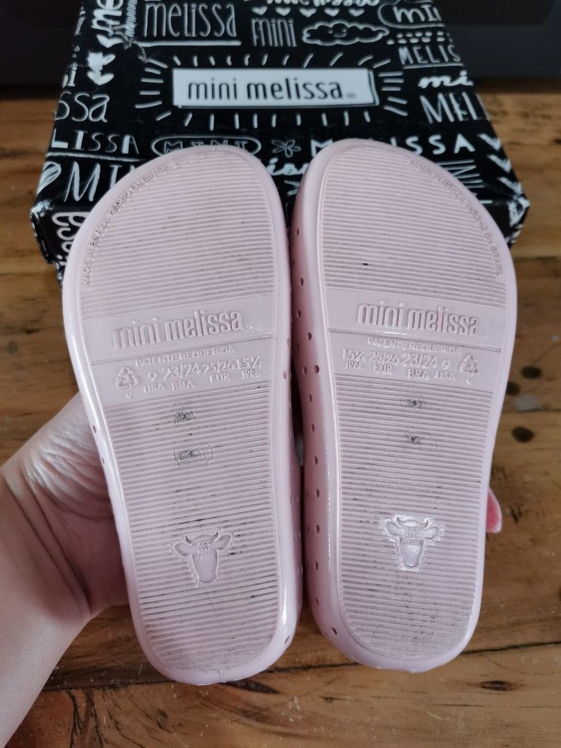 Original Mini Melissa Furadinha s9, Babies & Kids, Babies & Kids ...