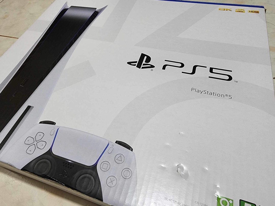 PS5 - COMPLETE with DOBE Charging Dock (2 Months Old), Video Gaming ...